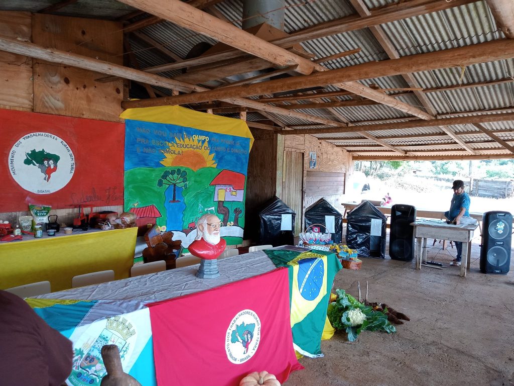 Escola rural em assentamento luta para garantir direito à educação