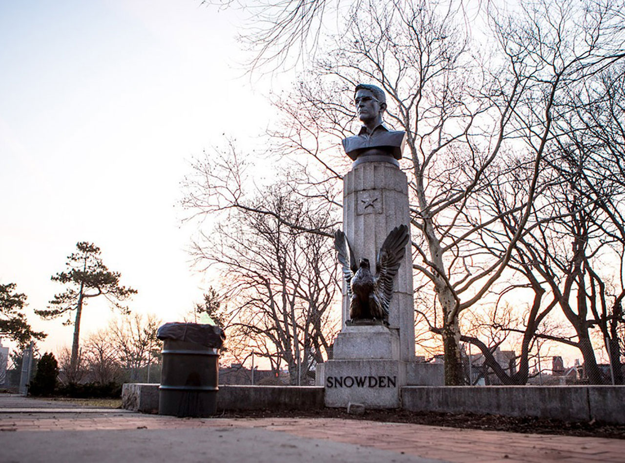 Ativistas colocam busto de Snowden em praça de Nova Iorque - Educação e ...